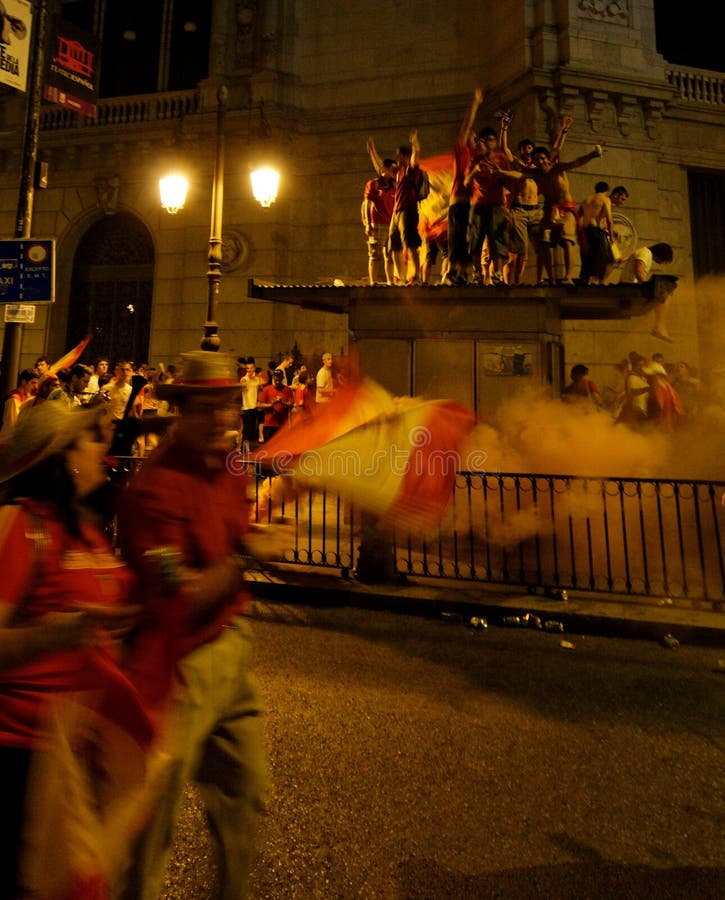 Spain celebrating victory editorial photo. Image of flag - 15111756