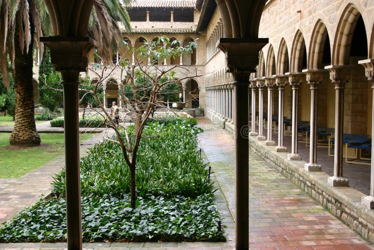 Spanish Courtyard stock image. Image of colonnade, quadrangle - 461741