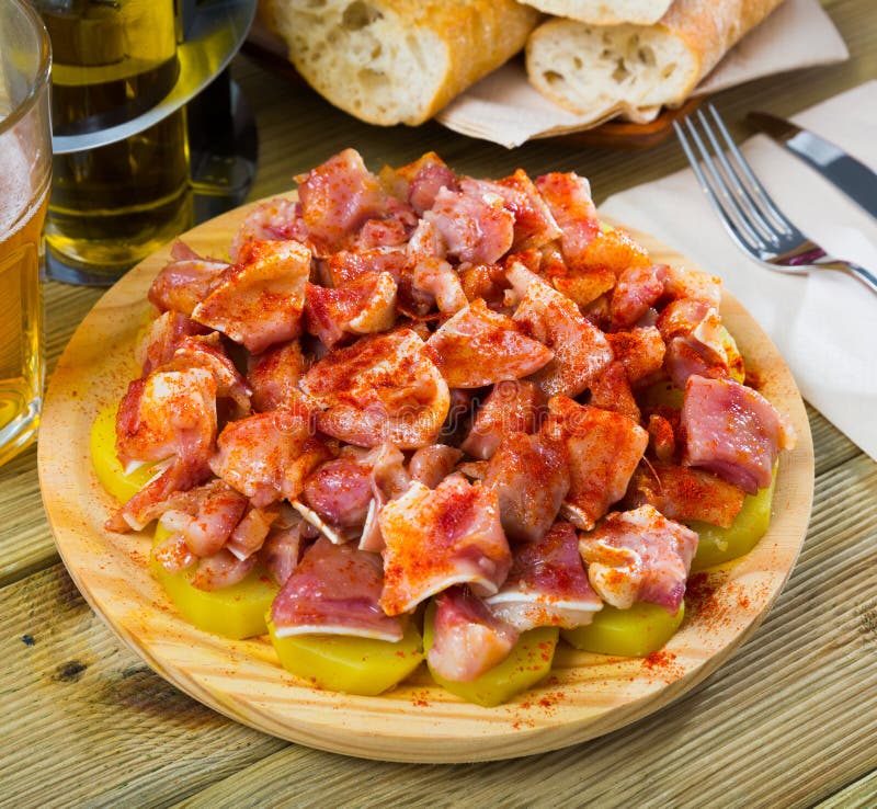 Spanish roasted pig snouts stock image. Image of cerdo - 274022181