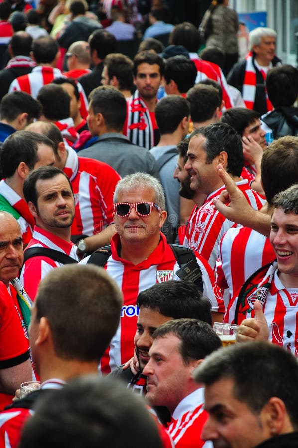 Spanish Fans Celebrating(3) Editorial Photography - Image of crowds ...