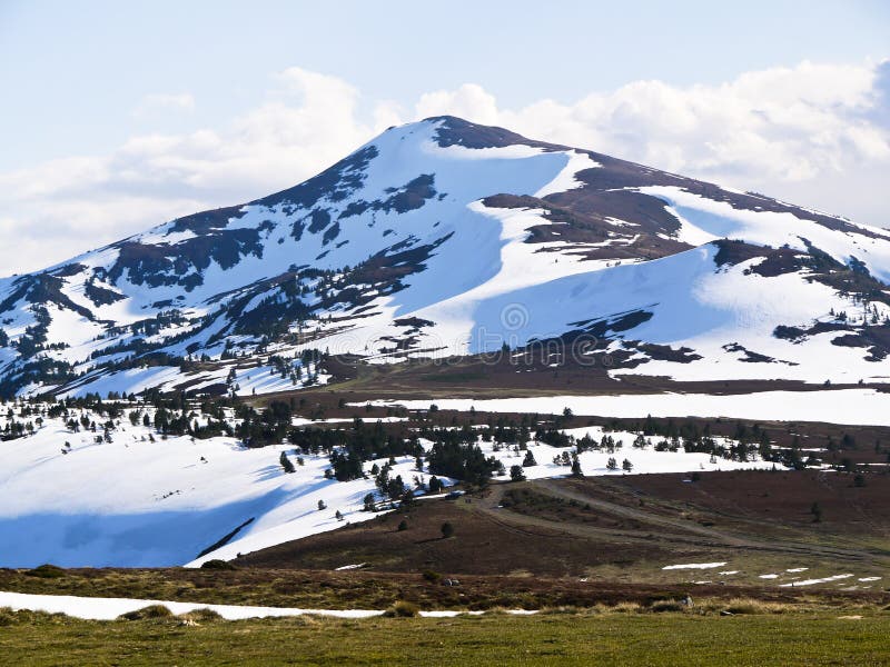 Spanish Pyrenees stock photo. Image of country, melt - 16960904
