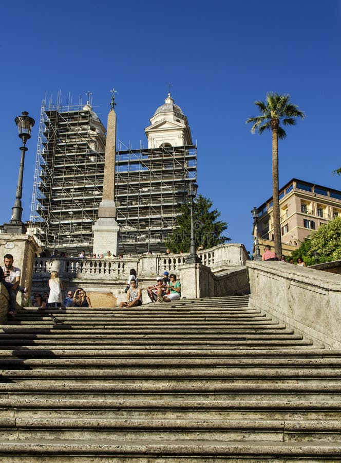Spanish steps editorial stock photo. Image of sitting - 41985423