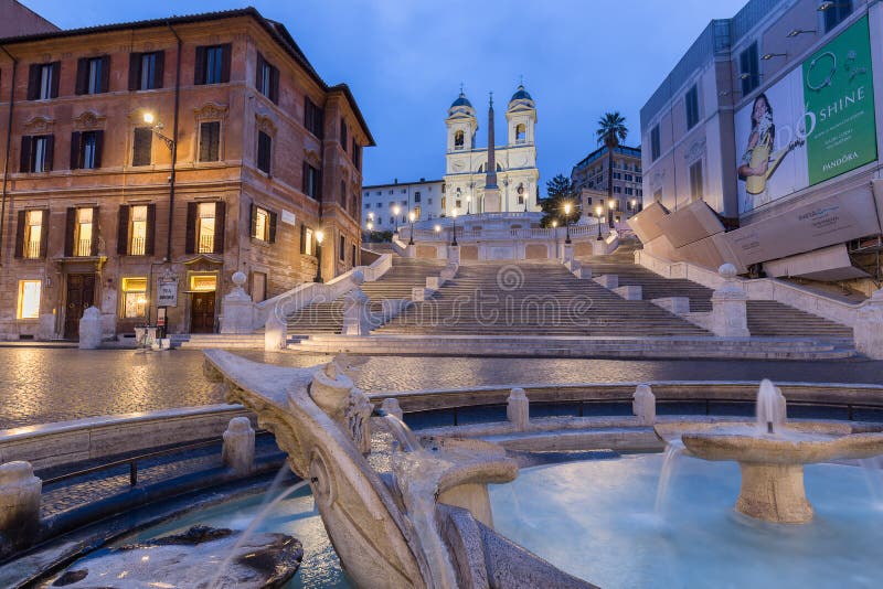 Trevi Fountain at Sunrise, Rome, Italy. Rome Baroque Architecture and ...