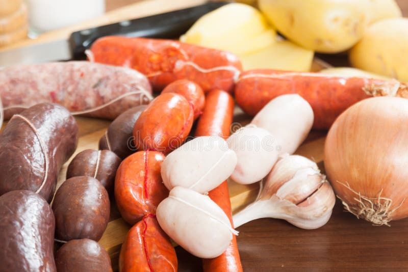 Korv fotografering för bildbyråer. Bild av lokalt, kök - 48211485