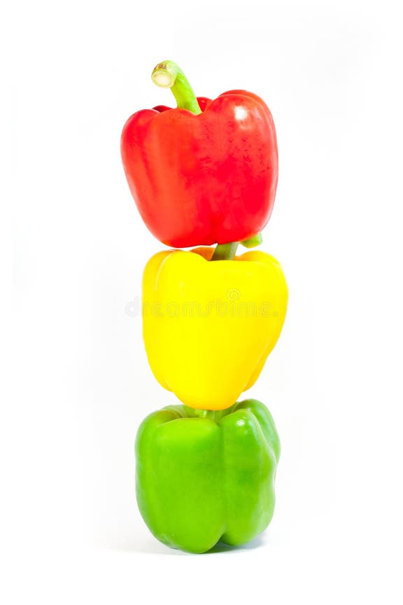 Spansk peppar staplar tre arkivfoto. Bild av kryddpeppar - 25105422