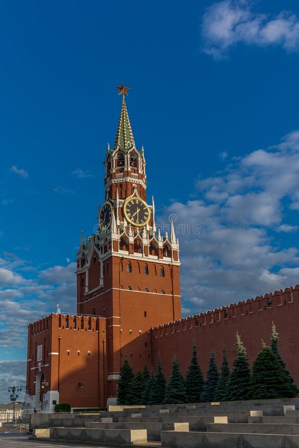 Spasskaya Clock Tower on the Kremlin Walls with the Moon in the Stock ...