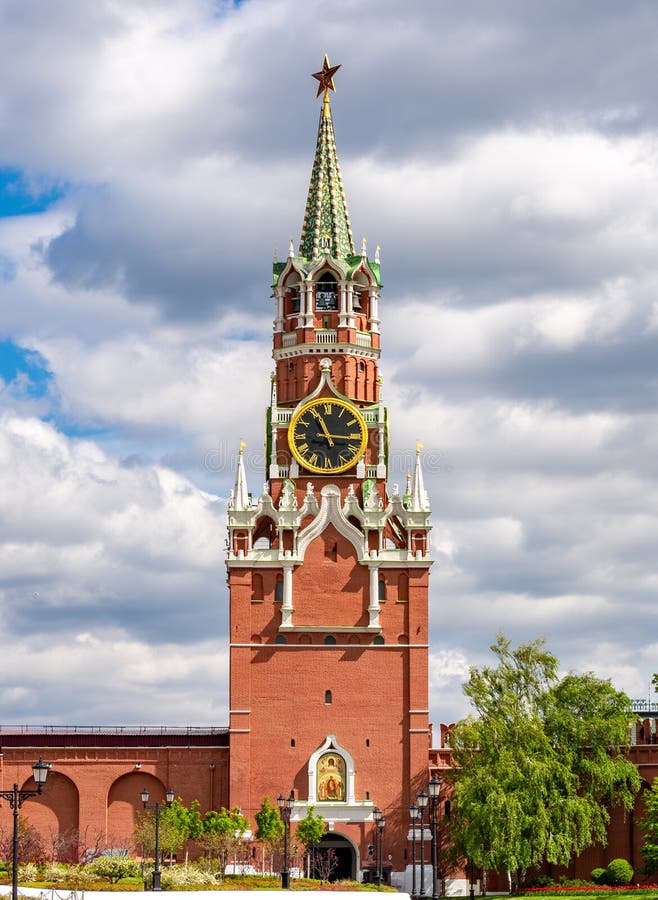 Spasskaya Tower of Moscow Kremlin, Russia Stock Image - Image of ...