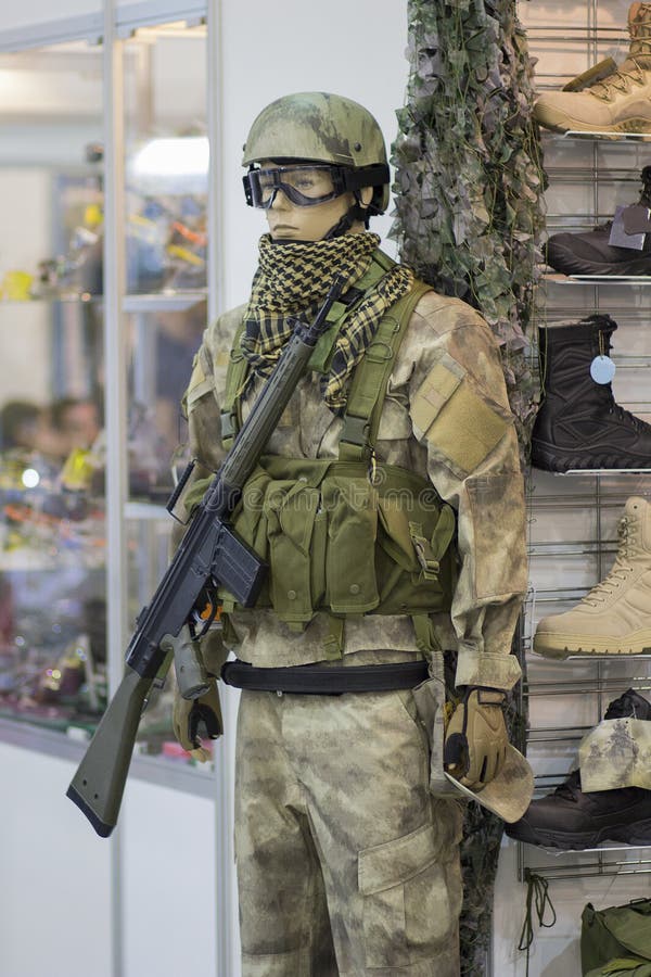 Mannequin in an Army Helmet Stock Image - Image of arsenal, army: 98931967