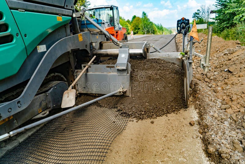 Special Technique for Leveling the Ground is on the Road when Repairing ...
