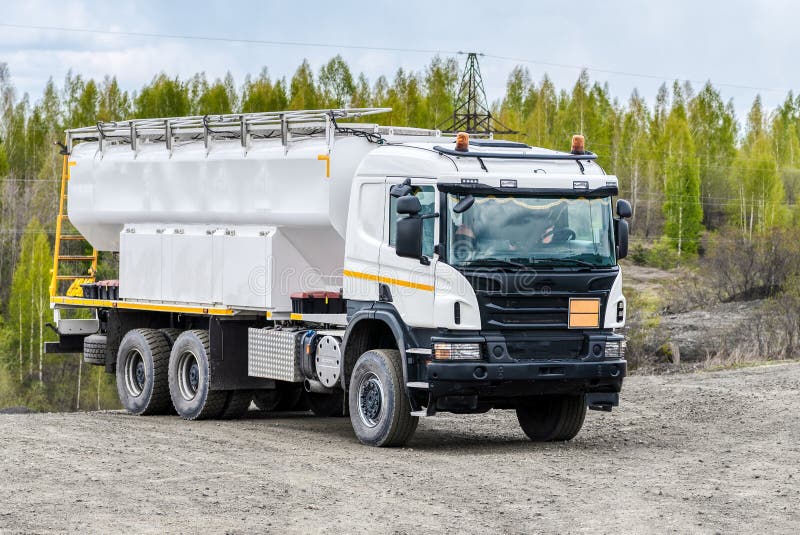 Special Vehicle for Transporting Water and Other Technical Fluids ...