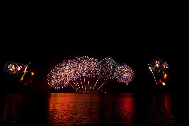 Spectacular fireworks editorial stock image. Image of explode - 22533039