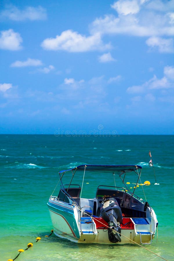 Speedboat Rear View Stock Photos - Free & Royalty-Free Stock Photos ...