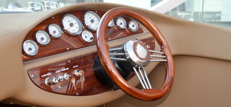 Speed Boat Steering Wheel and Instrument Panels, Speedboat Control ...