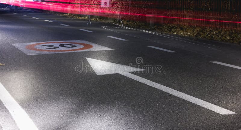 190 Night Speed Limit Road Sign Stock Photos - Free & Royalty-Free ...