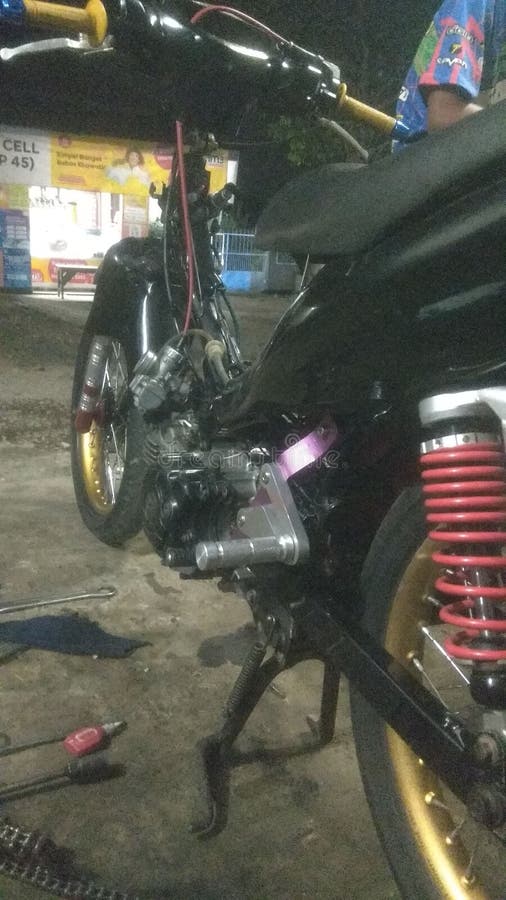 Speed Lover Race Track Ride Editorial Photo - Image of ride, race ...