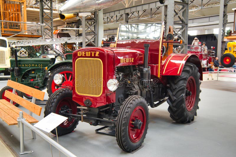SPEYER, GERMANY - OCTOBER 2022: Red DEUTZ F3M417 1942 Retro Tractor in ...
