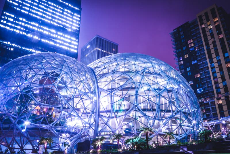 Amazon Spheres in Downtown Seattle Editorial Photography - Image of ...