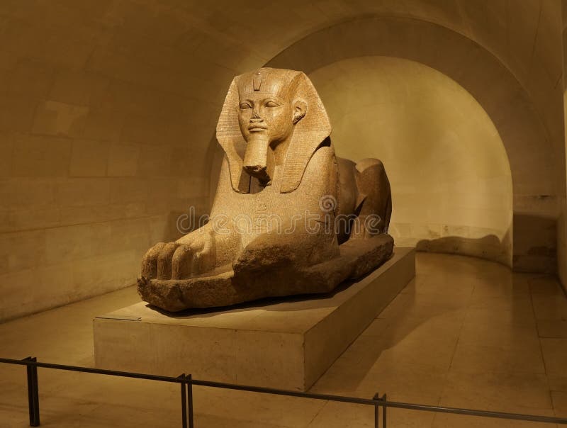 Sphinx statue at Louvre editorial photo. Image of pharaoh - 77853286