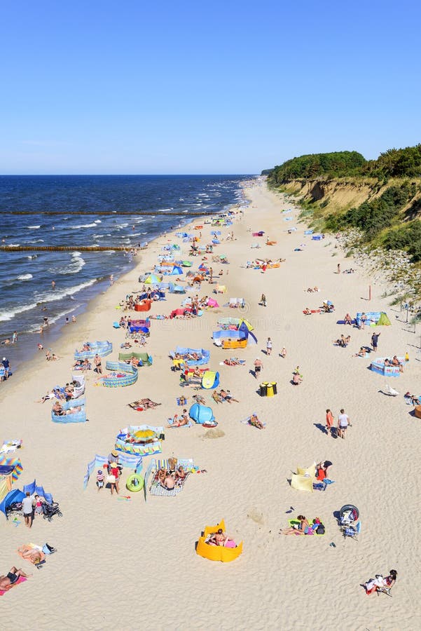 Spiaggia del Mar Baltico fotografia stock editoriale. Immagine di svago ...