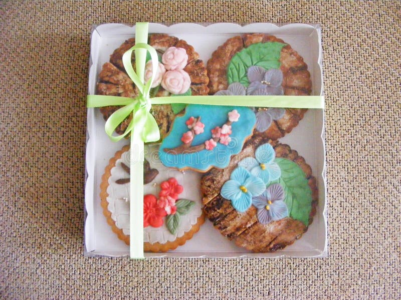 Spice-cakes in box stock photo. Image of gingerbread - 112704528