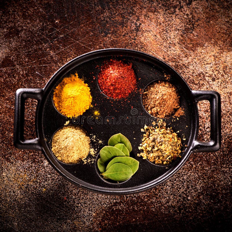 Spice powder and herbs stock image. Image of leaf, garam - 95500143
