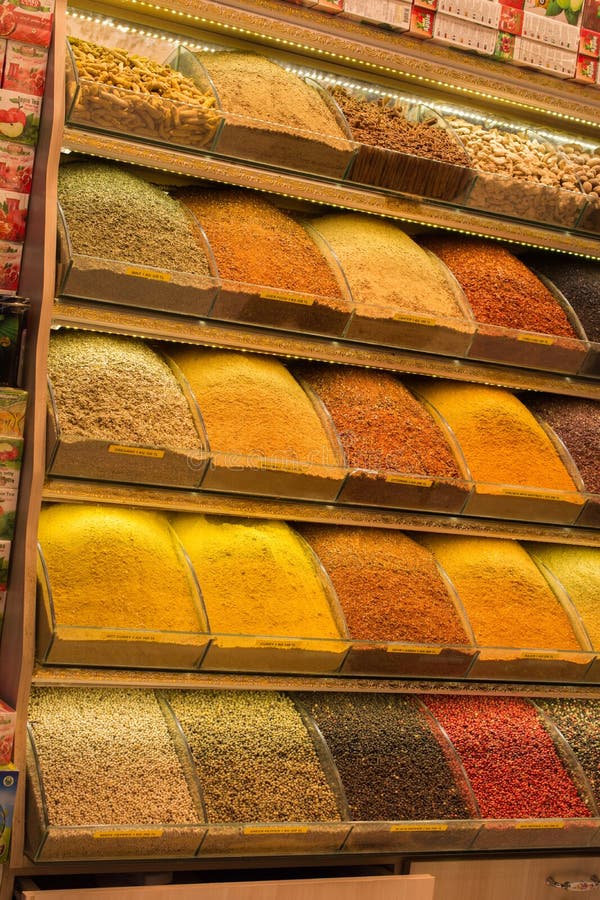 Colorful Spices In The Turkish Grand Spice Bazaar In Istanbul, Turkey ...