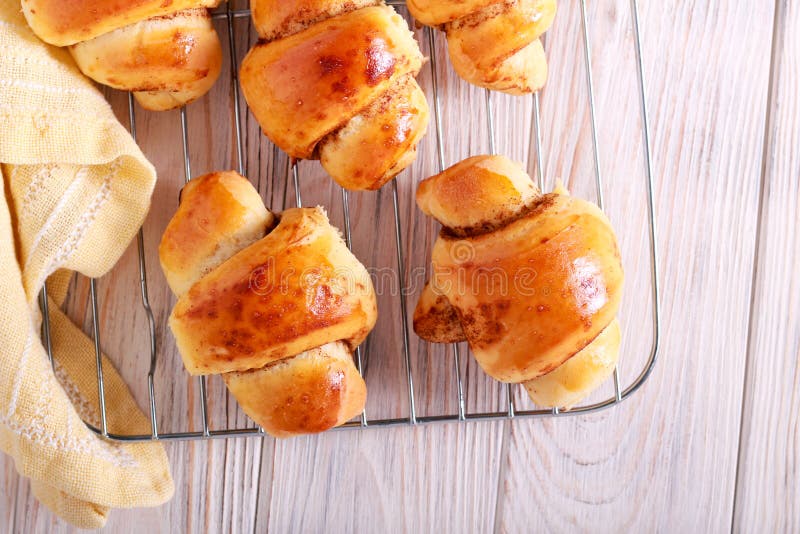Spicy Sweet Rolls on Wire Rack Stock Image - Image of sweet, bread ...