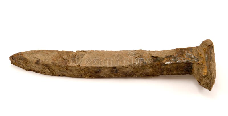 Spika gammalt rostigt fotografering för bildbyråer. Bild av metall ...