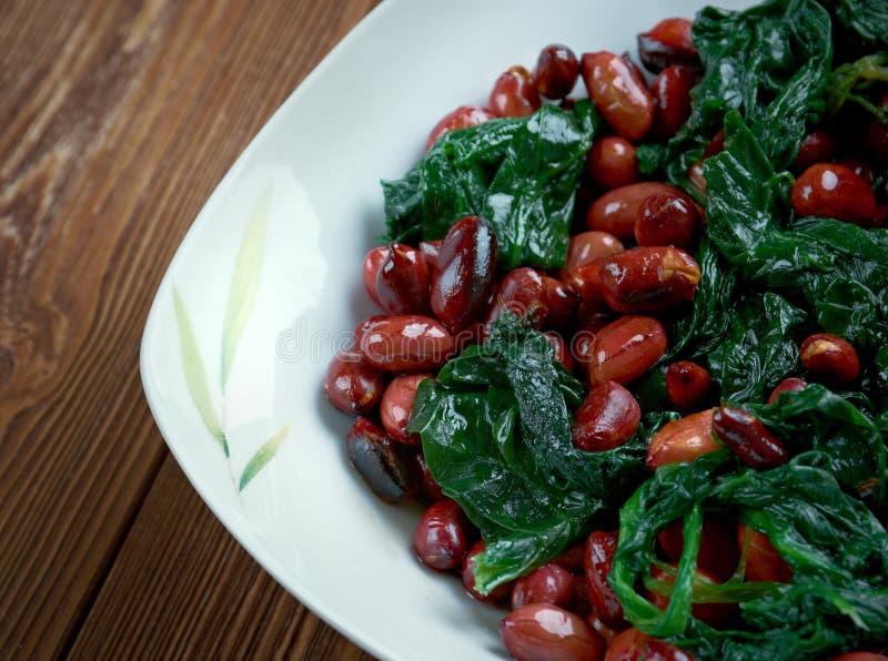 Spinach with Peanuts stock image. Image of tasty, roasted - 48984531