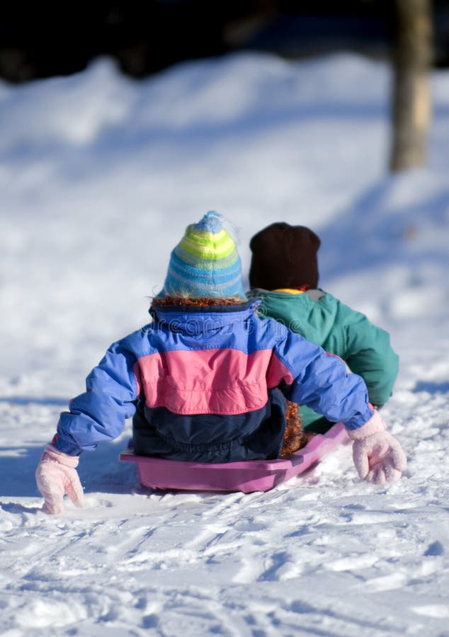 Spinga Fuori Per Il Giro Del Toboggan Fotografia Stock - Immagine di ...