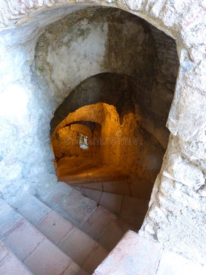 Watermijn Van Ronda in Andalusia, Spanje Stock Afbeelding - Image of ...