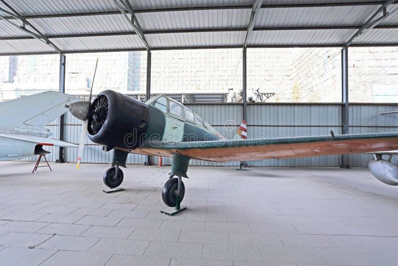 Spiral plane editorial image. Image of airplane, base - 38825575