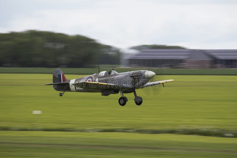 Spitfire Taking Off Motion-blur Stock Image - Image of taking, 2ndww ...