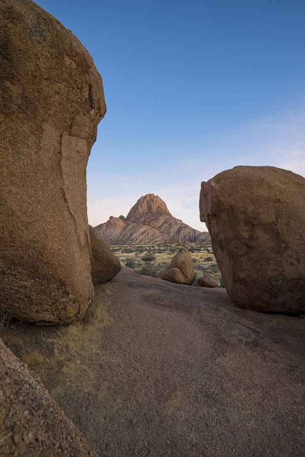 Famous Spitzkoppe Arch stock image. Image of africa, landscape - 5103183