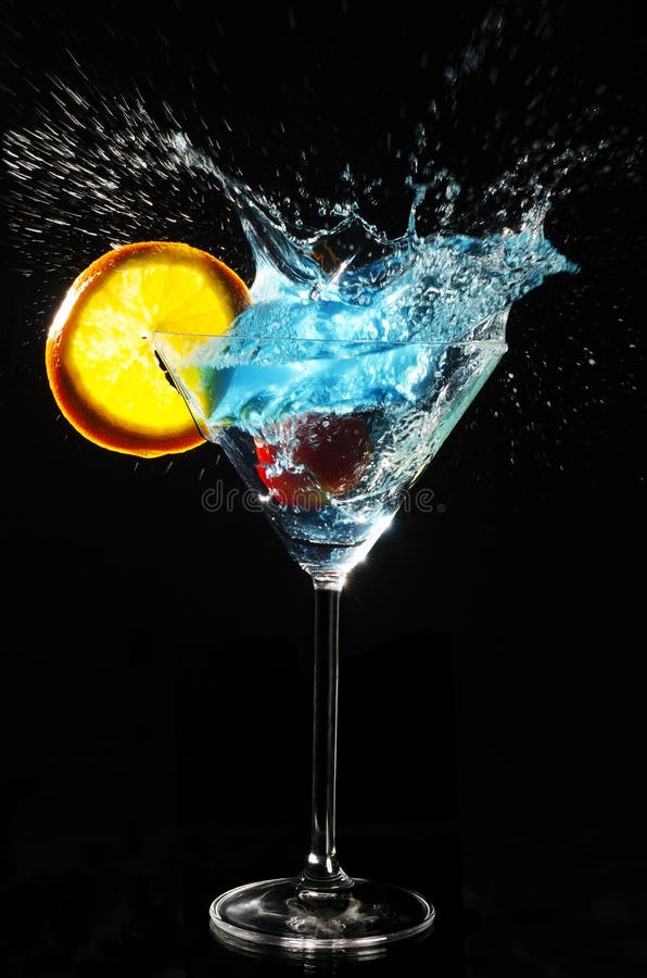 Water Splash Cup Stock Photos - Download 6,780 Royalty Free Photos
