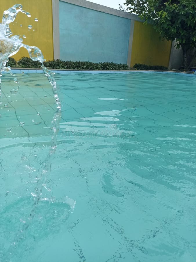 Splashing in the Swimming Pool Editorial Image - Image of splashing ...