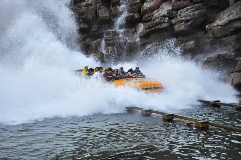 Splashing Water Ride at Theme Park, Universal Orlando, USA Editorial ...