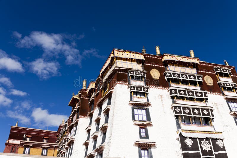 Potala Palace at Lhasa, Tibet Stock Photo - Image of hill, famous: 22386688