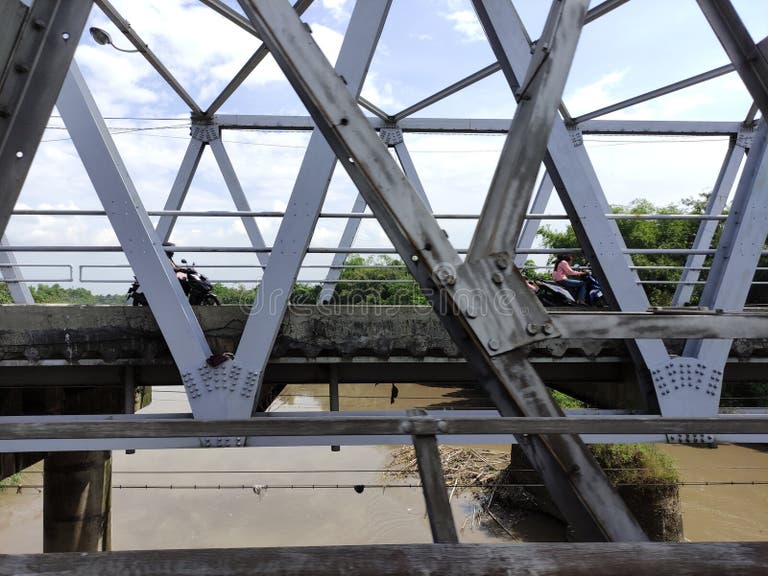 The Splendor of the Solo Bacem Bridge Which Was Built Over the Largest ...