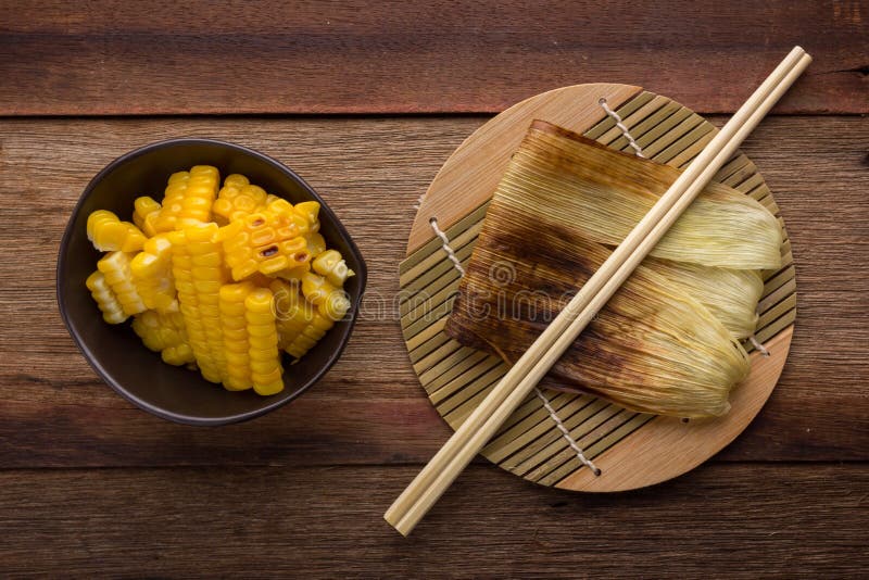 Split Corn on Wood Background Stock Image - Image of rustic, organic ...