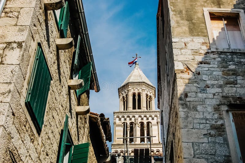 Split, Croacia - 1 De Junio De 2019: Ciudad Antigua De Split, Ciudad ...