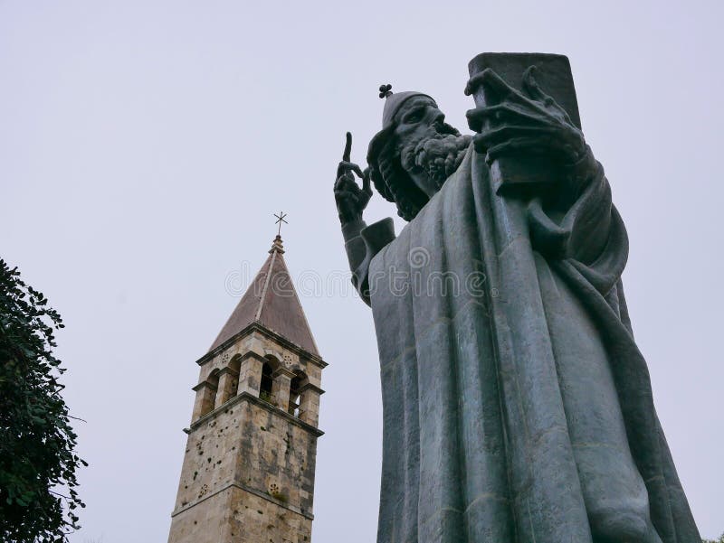 The Monument To Gregory of Nin in Split, Croatia Editorial Photo ...