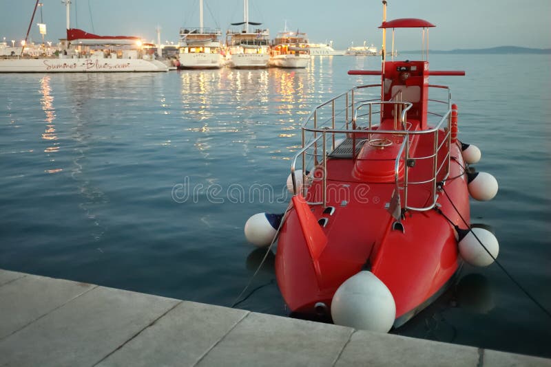 Red Submarine for Excursions in the Port of Split Editorial Photography ...