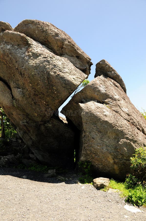 Split Rock stock photo. Image of park, mountain, mountains - 5639434