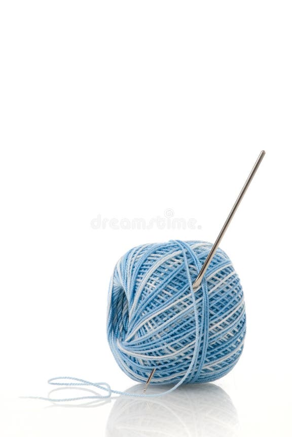 Spoelen en naald stock foto. Image of brei, spoelen, behang - 15415476