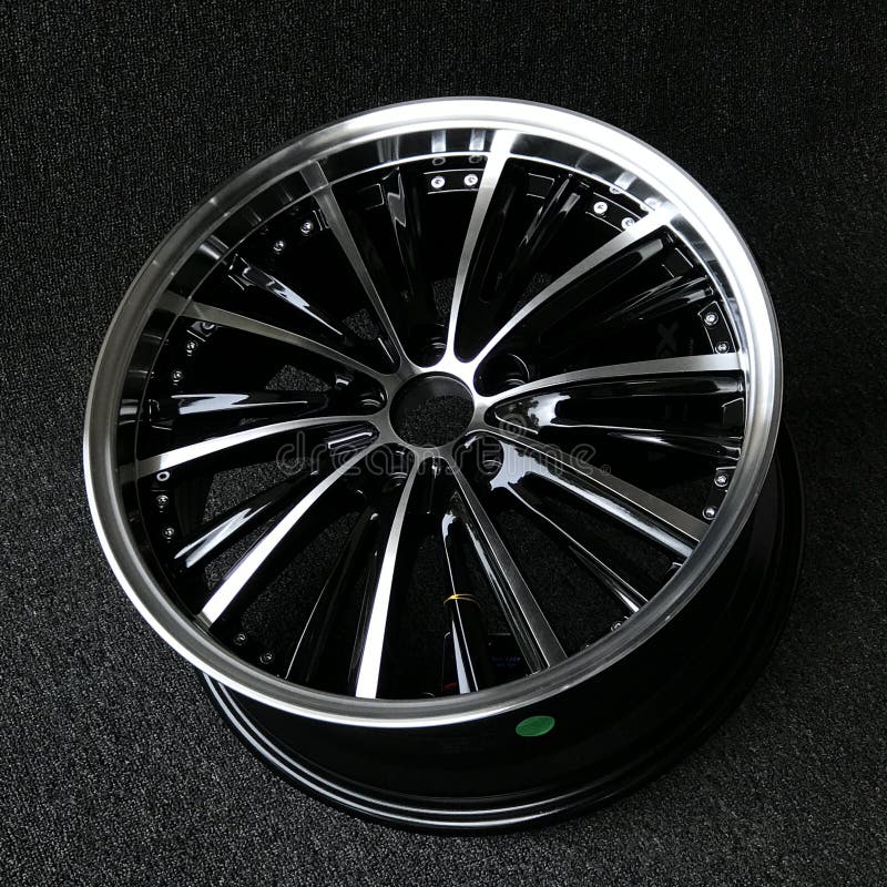 Spoke, Alloy Wheel, Wheel, Rim Picture. Image: 134006723