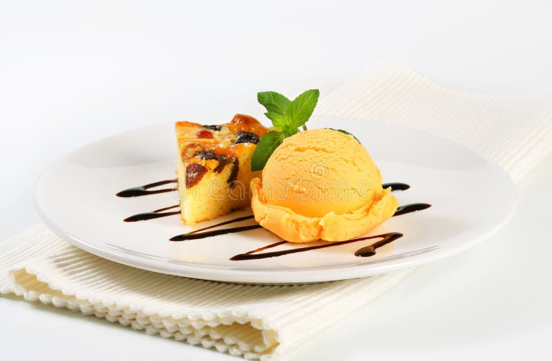 Sponge cake with ice cream stock photo. Image of sauce - 32015820