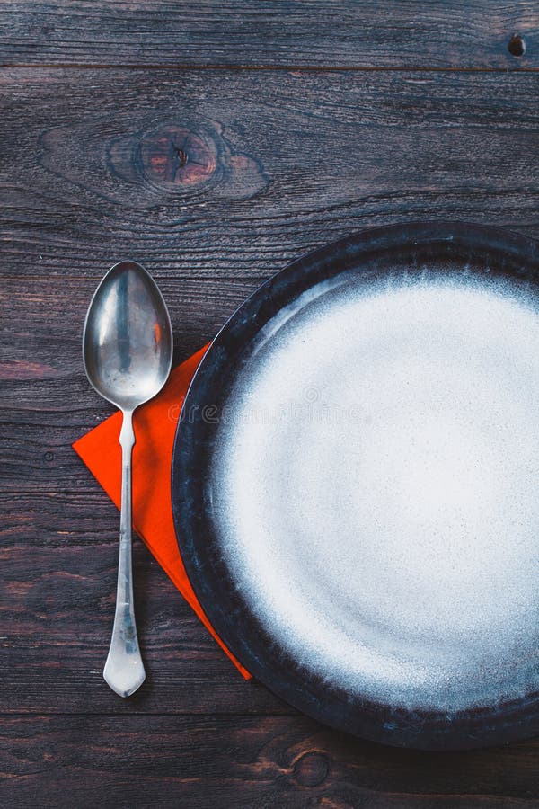 Spoon and plate stock image. Image of symbol, cutlery - 135797337