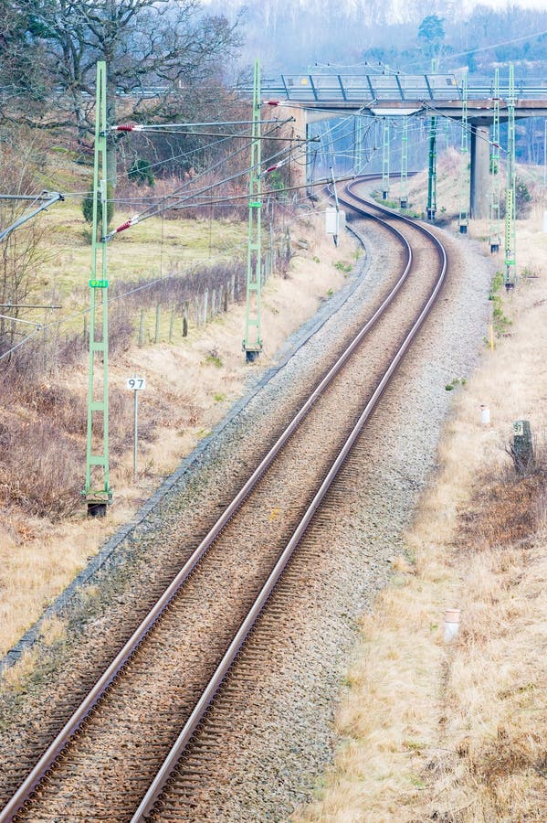 Spoorweg stock afbeelding. Image of openlucht, kromming - 50702139