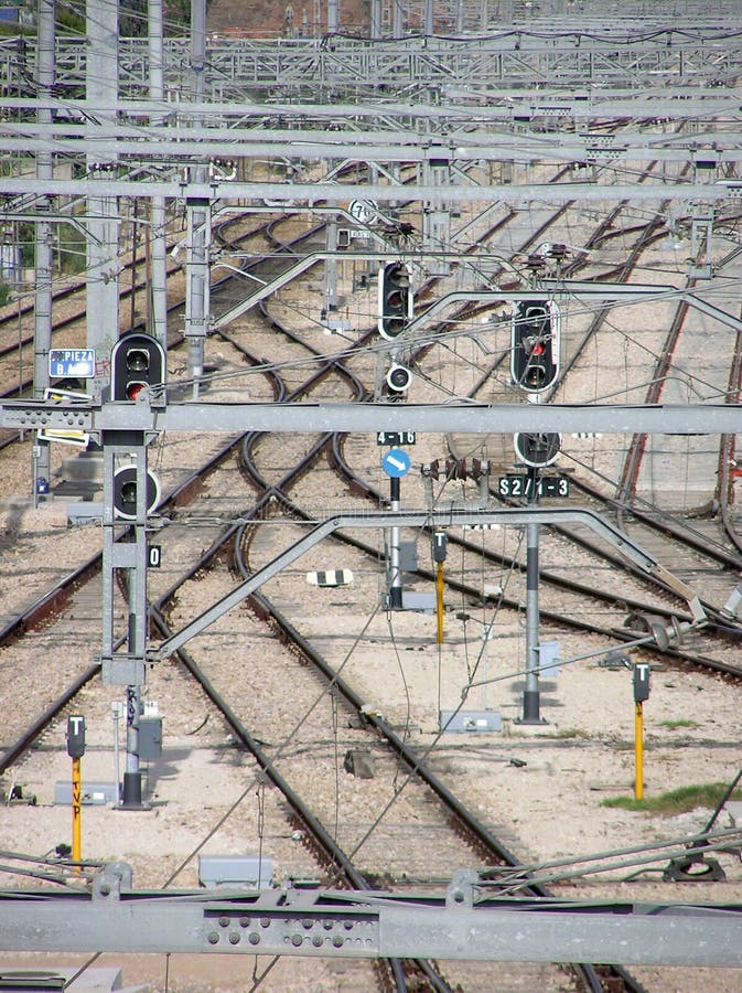 Spoorwegen stock afbeelding. Image of stenen, alternatief - 3772953